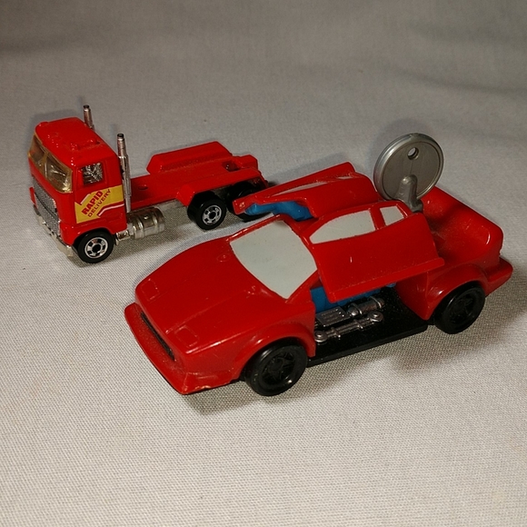 Vintage Hot Wheel Cars | Toys | Vintage 993 1981 Hot Wheels Set Of Two ...